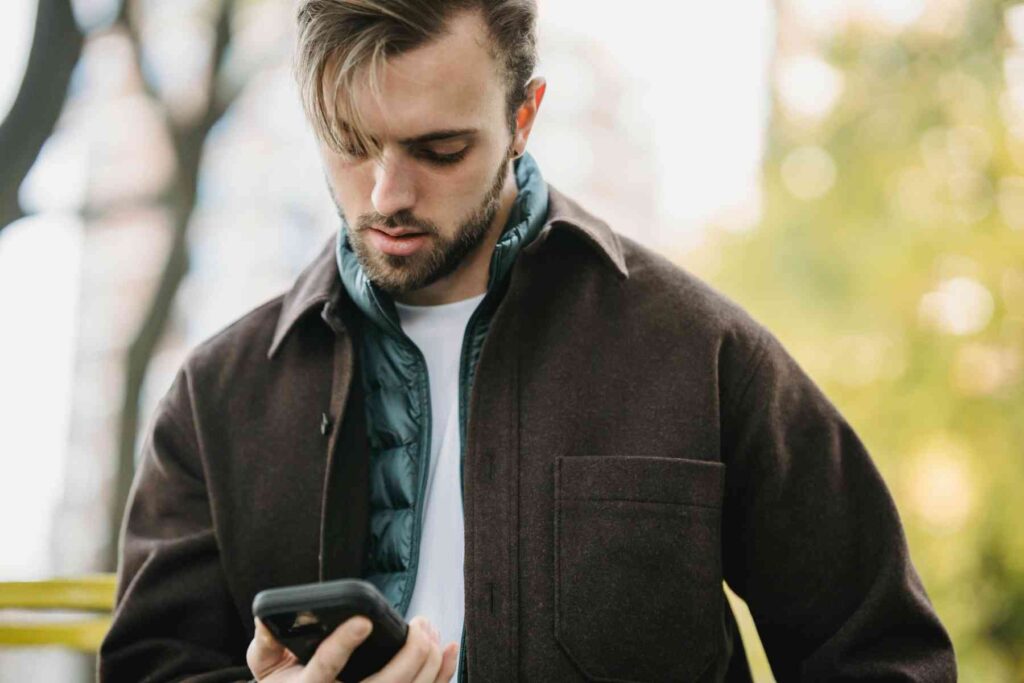Navigating the Minefield of AI-Generated Content in Google News